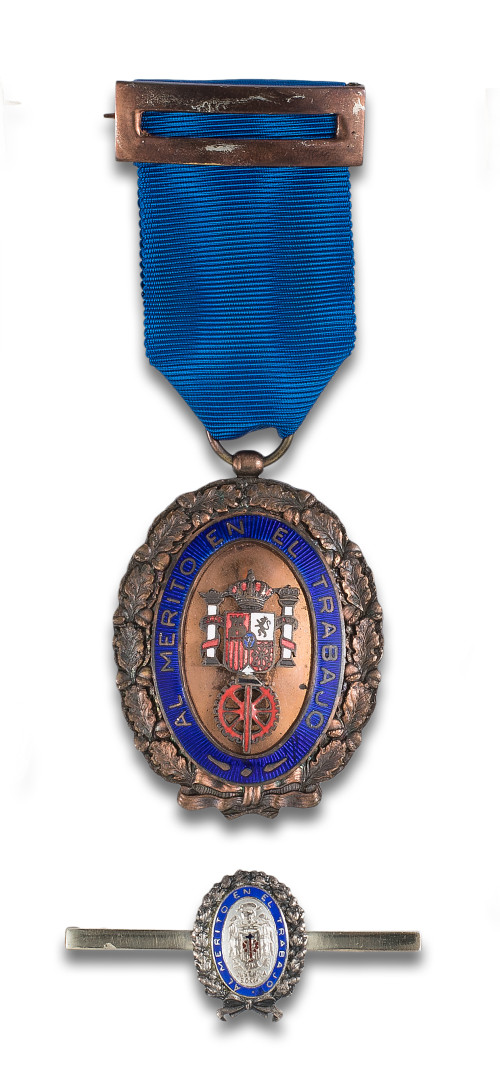 BRONZE MEDAL FOR MERIT IN WORK AND PIN